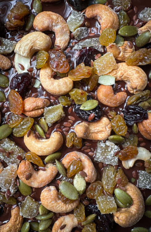 Brain Boosting Chocolate Bark: Antioxidants + anti inflammatory - Selah